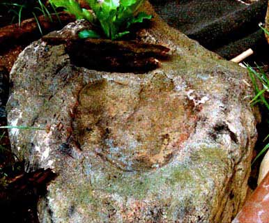 Hollow Artificial Rock Transportable Fake Garden Boulders